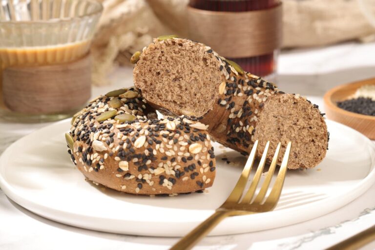 31 Bread Display Ideas - TopWon